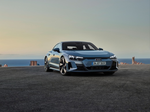 How to change the key battery of the Audi E-Tron (with video)